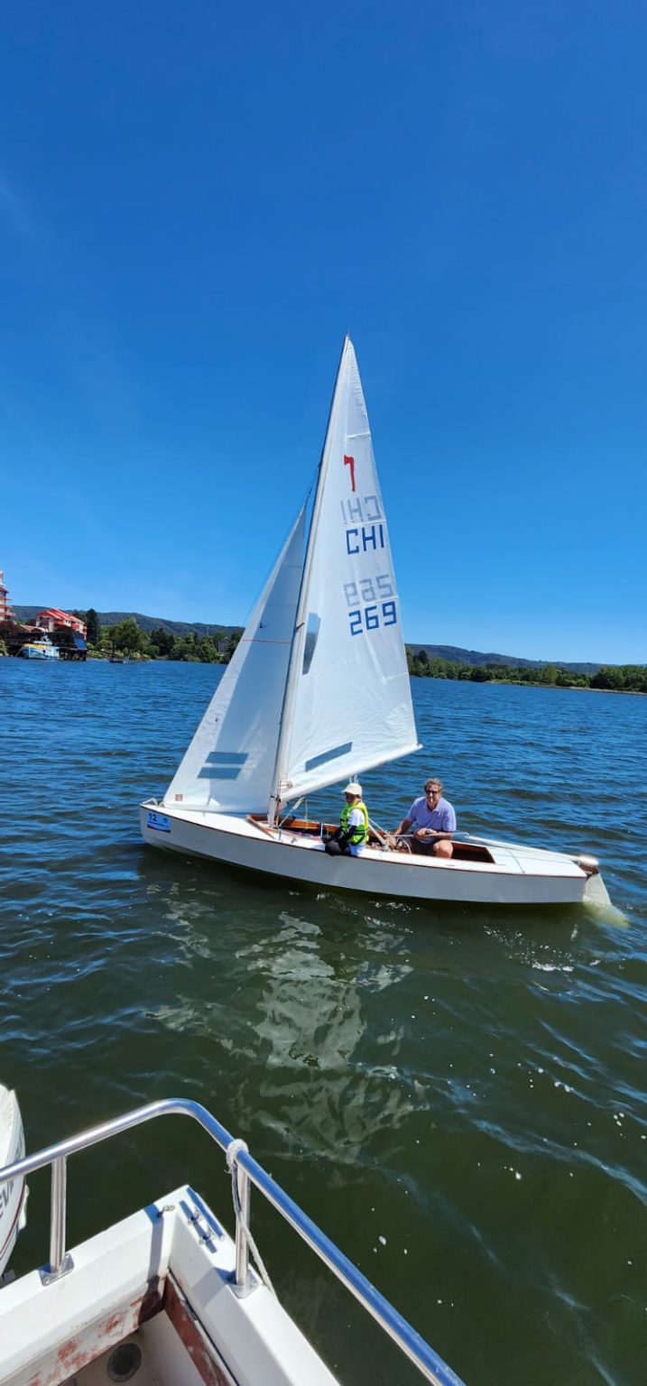 Emma y Thomas Quast obtienen el 1° lugar en regata del Club de Yates ...